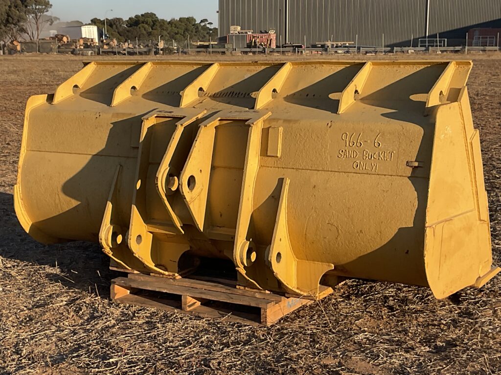 Caterpillar 966 GP Loader Bucket - DRM Equipment